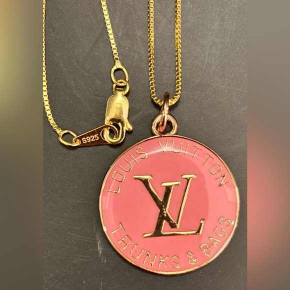 Louis Vuitton | Jewelry | Louis Vuitton Trunks Bag Charm With 8 Inch ...